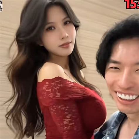 擦我黑板干嘛 中年大叔 夫妻日常 情侣日常 这谁受得了 亚哥和小妍