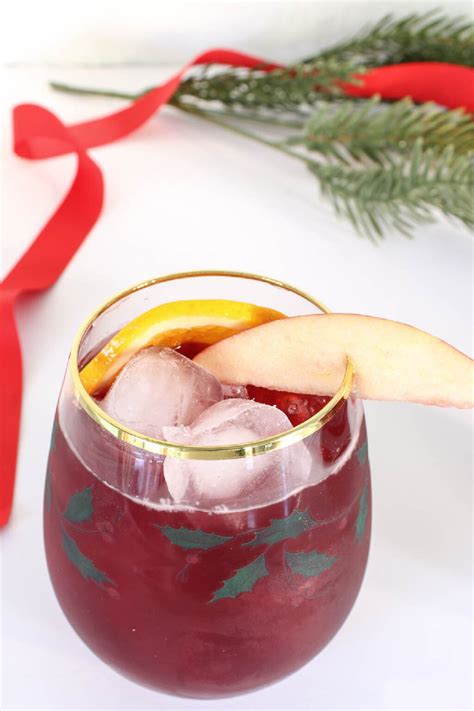 12 Fabulous Christmas Cocktail Ideas Bluesky At Home