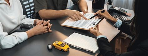 Premium Photo Customer Client Reading On Term And Agreement On