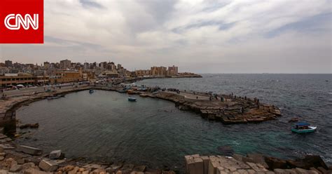 مصر انهيار مبنى من 13 طابقا في الإسكندرية واحتمالية وجود ضحايا تحت