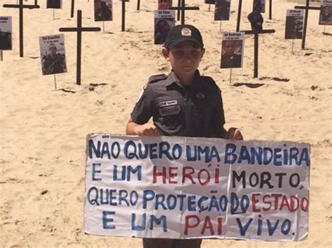 G1 Em 2014 114 Policiais Foram Mortos No RJ De Acordo Sindicato