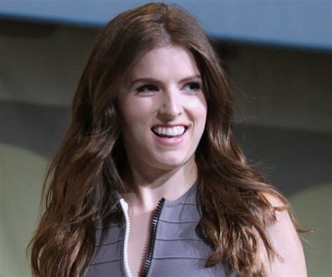 Anna Kendrick Fake Tattoos Anna Kendrick Instyle Mexico April 2020
