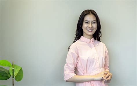 Bookmark Actress Yuri Tsunematsu Gives An Inside Peek Into Netflix