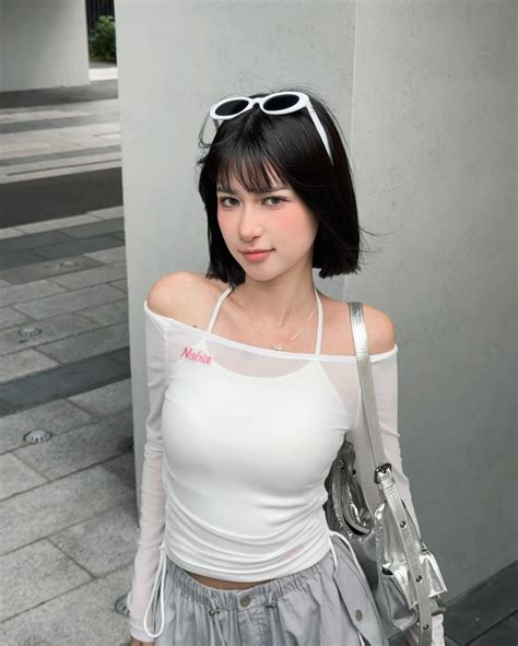 珮瑜 剪短頭髮三個月嚕～𖤐˚⁎⁺˳ Instagram