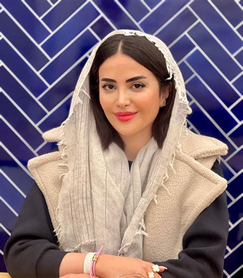 ‎یاسمن صادقیان روانشناس روابط‎ ‎‼️یه زن باید بوی خیانت بده، اما خیانت نکنه زنانی که کبریت بی