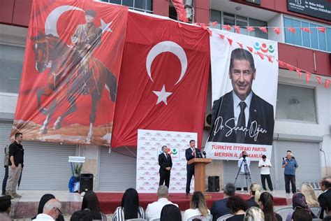 القومي سنان أوغان يعلن ترشحه لرئاسة تركيا عام 2028