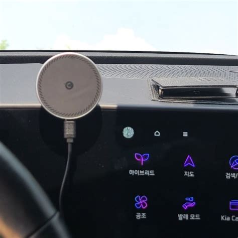 오클립 스포티지 Nq5 전용 핸드폰마운트 맥세이프 고속무선충전기
