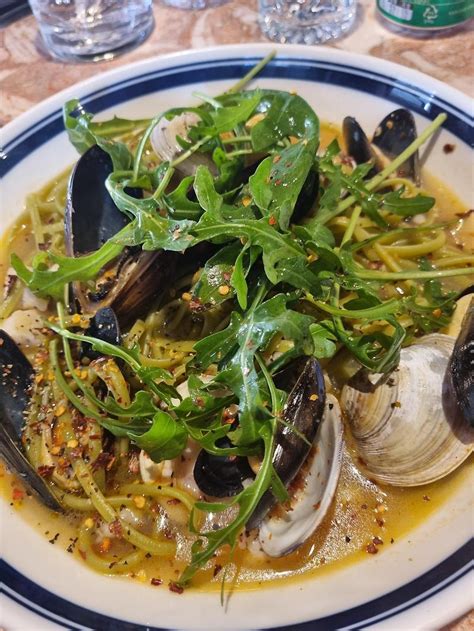 브뤼서리 서교 망원동 맛집 라구 파스타 루꼴라 해산물 링귀니 메뉴 가격 주말 방문 정보