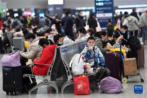 铁路迎来春节假期返程客流高峰 组图 图片中国中国网