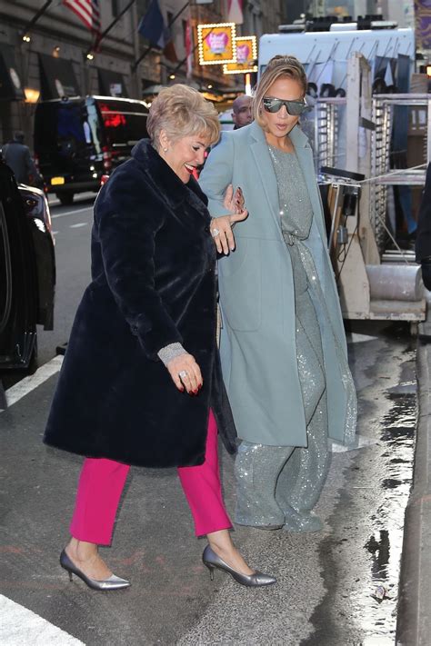 Jennifer Lopez And Her Mom Guadalupe Arrive At The Gma In Nyc 1212
