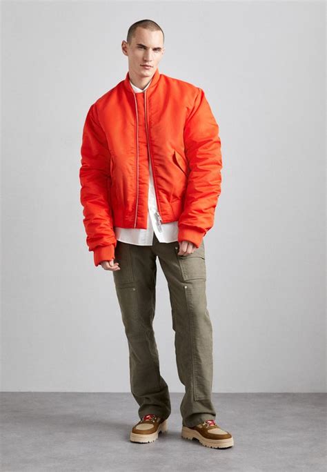 Études Cargohose Dyed Brownbraun Zalandode