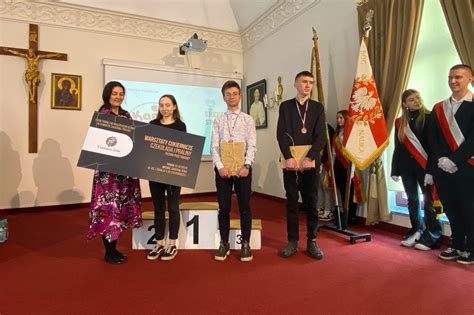 Sebastian Nowak Z Jasła Wśród Najlepszych Młodych Cukierników W Polsce