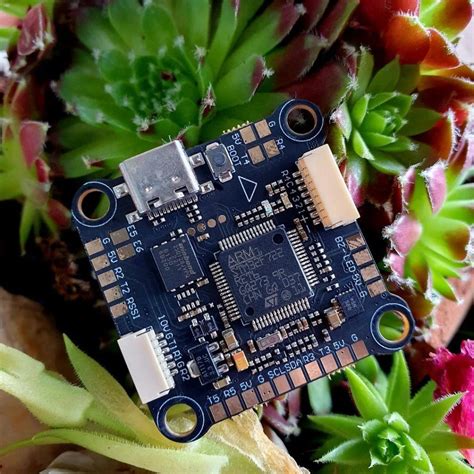 What Is The Best Flight Controller For Quadcopter Drone For Beginners