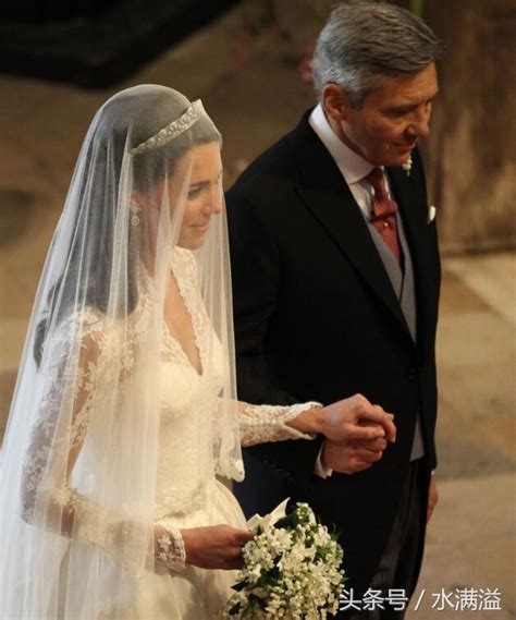 難得一見的英國皇室婚禮 凱特王妃珍藏結婚照 每日頭條