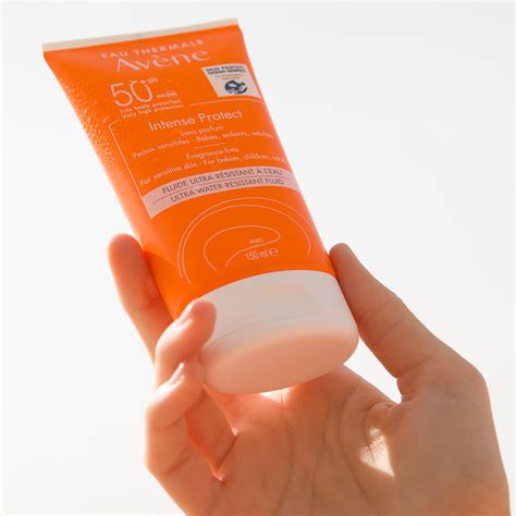Intense Protect Fluido Protector Solar Ultra Resistente Al Agua Spf 50