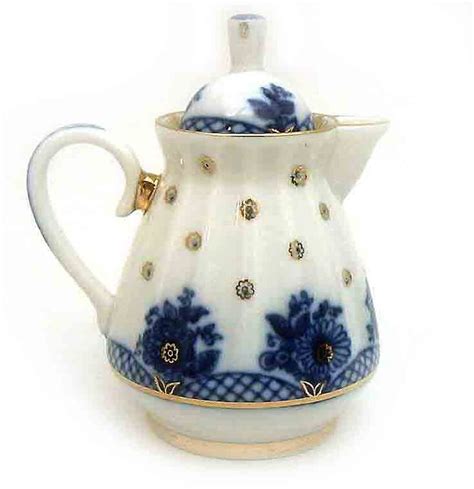 1000+ images about Lomonosov porcelain on Pinterest | Figurine ...