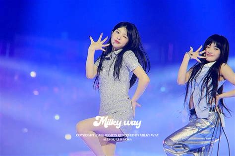 240602 Illit Moka At K Wave Concert Inkigayo Kpopping