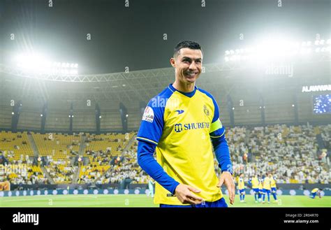 Cristiano Ronaldo Vom Fc Al Nassr Lächelt Während Des Saff Roshn Saudi