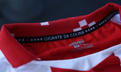 Vasco lança terceira camisa sem logomarca do patrocinador Jornal O Globo