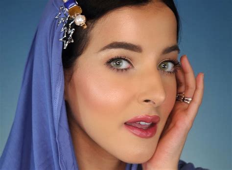 Tutorial Make Up Simple Dengan Wardah Saubhaya Makeup