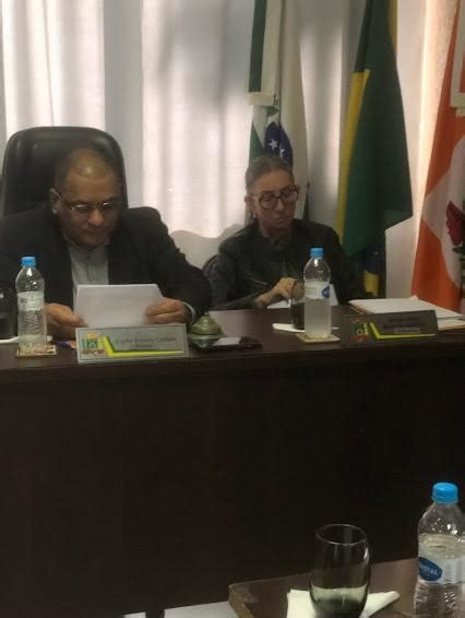 Comissão da câmara de Barbosa Ferraz aprova projetos entre eles o
