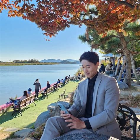 후니 Hooni 0828 • Threads Say More