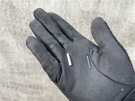 【コンビス】コンクリートビスとは？下穴サイズや打ち方、注意事項を解説！【青ビス】 電気工事ノウハウ大全集