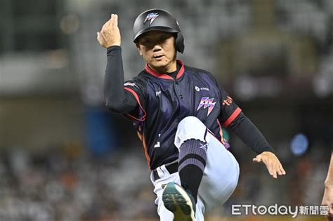 初體驗王建民威力 洪總：伸卡球還是厲害 Ettoday運動雲 Ettoday新聞雲