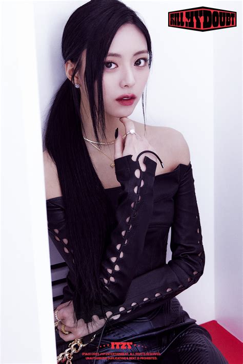 Ryujin Yeji Lia Chaeryeong And Yuna Itzy Rkpopfap