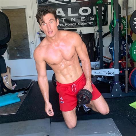 Is Tyler Cameron The Next Bachelor 2022 Show Alum In Running Life