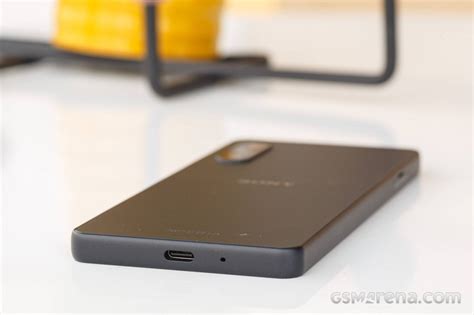 Sony Xperia 10 V Review Design Build Quality Controls And Connectivity