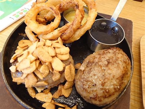 自分だけのハンバーグ定食を作ろう エミフルMASAKIまさきのレストランはひふでカスタムハンバーグを食べてきたよ