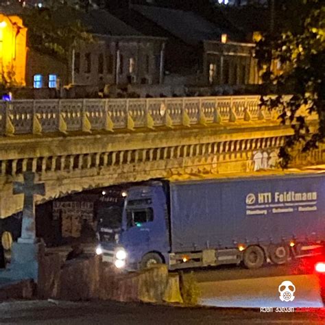 თბილისი მალაკნების ხიდი ჩემი ქალაქი მკლავს