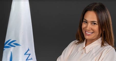 هند صبري تتسلم شارة وشهادة جائزة نوبل للسلام من برنامج الأغذية العالمي