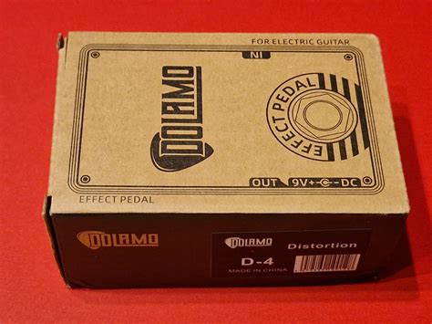 Dolamo D-4 Distortion - Effects Pedals