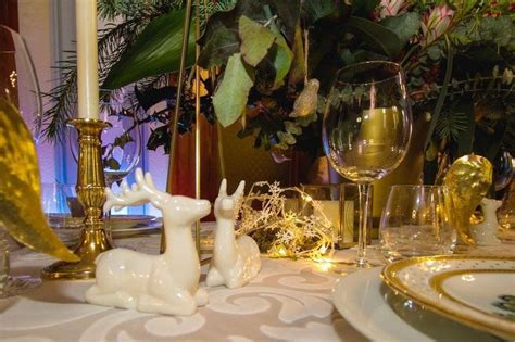 Exhibition Of Bordal S Christmas Tables With Madeira Embroidery At