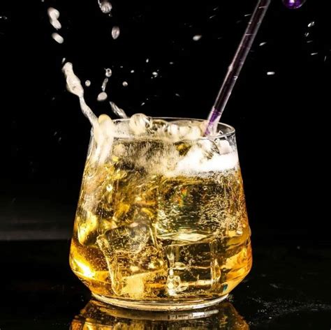 过量饮酒会给身体带来怎样的伤害 代谢 酒精 肝脏