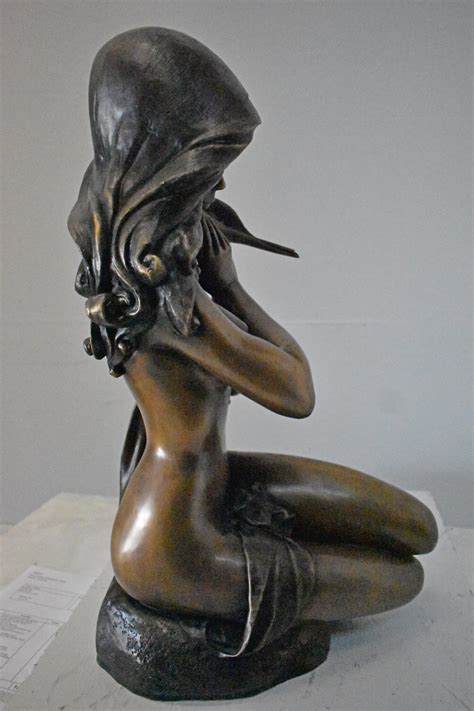 Beautiful Girl Holding A Shell Bronze Statue Fountain Size X