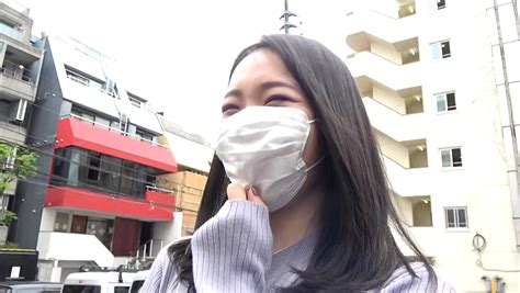 会社をサボって人妻不倫 裏渋谷でナンパした人妻さんと昼からラブホ 副業目的で撮影して小遣い稼ぎのAV発売 アダルト動画 ソクミル