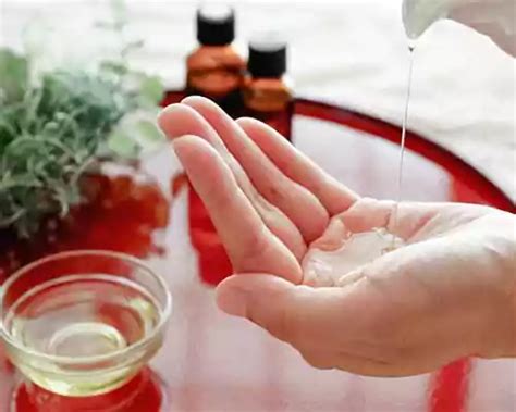 Essential Oils For Acne Scars How These Work Aos Blog