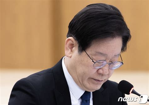 李측근 사망에與 현실판 아수라 끝내야 Vs 野 검찰 미친 칼질 뉴스1