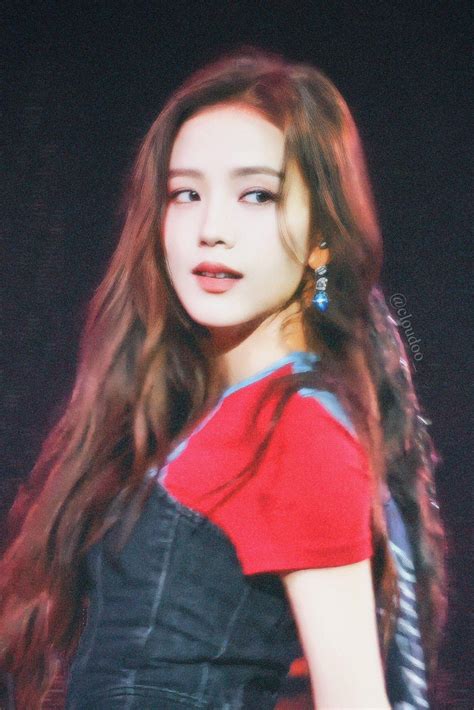 230318 Jisoo R Jisoo