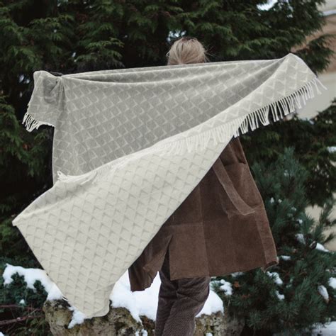 Каталог пледов Tweedmill из 100% натуральной шерсти мериноса