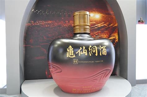 “如虎添翼 荣耀封藏”圆满礼成，国帅·龟仙洞酒剑指百亿目标 “如虎添翼 荣耀封藏”封坛盛典圆满礼成，国帅·龟仙洞酒剑指百亿目标生机勃勃的五月
