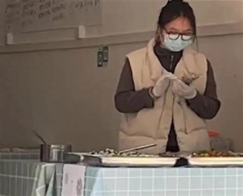 年薪30万女生转行卖快餐 知乎