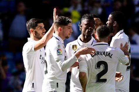 Football Liga Le Real Madrid Domine Lespanyol Barcelone Et Réduit L