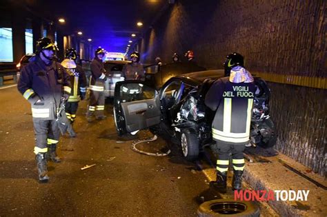 Incidente In Tangenziale B V