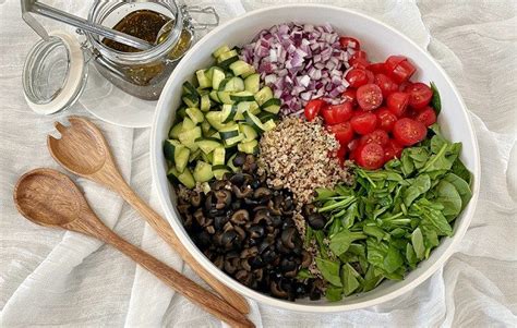 Easy Quinoa Salad Recipe