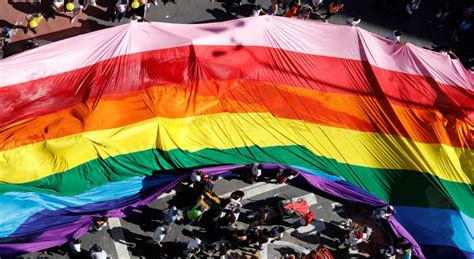 FRASES CONTRA A LGBTfobia Veja Mensagens Neste Dia Internacional