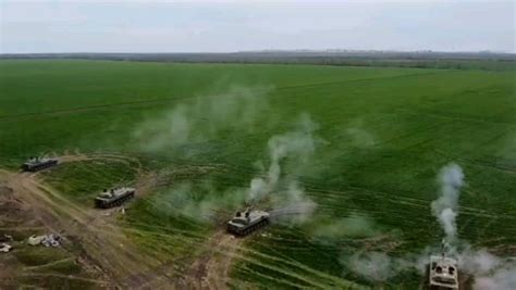 Dpr 2s1 Gvozdika Firing Towards Mariupol April 11th R Combatfootage